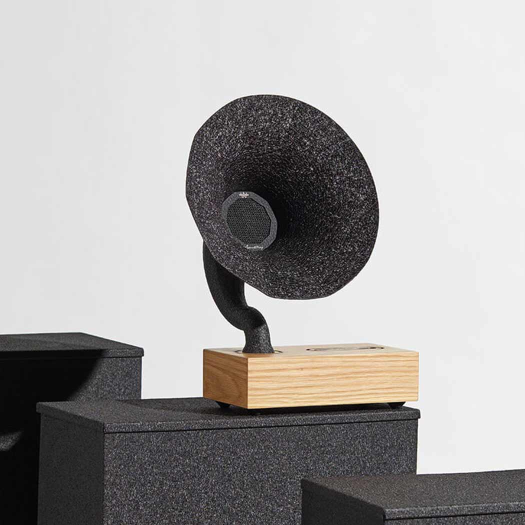 Acoustic Smartphone Amplifier – Special Edition - Oak | GRAMMY Museum Store